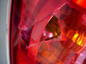 Come riparare un fanale spaccato – OgniGiorno.com